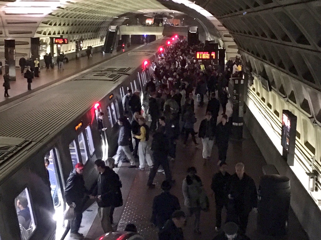 Metro Exceeds Expectations On Inauguration Morning | WAMU