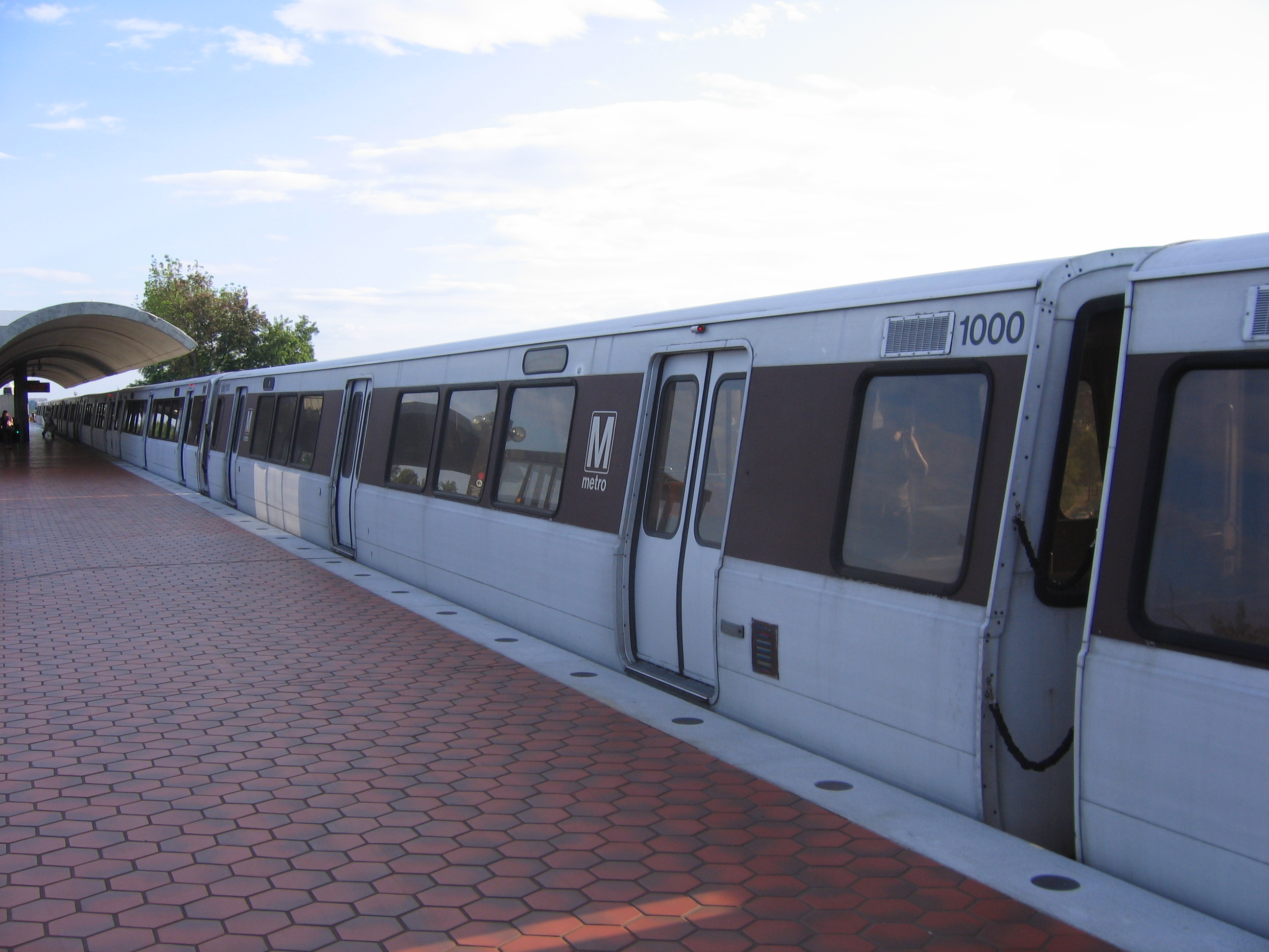 Metro To Retire Oldest And Worst Railcars Ahead of Schedule | WAMU