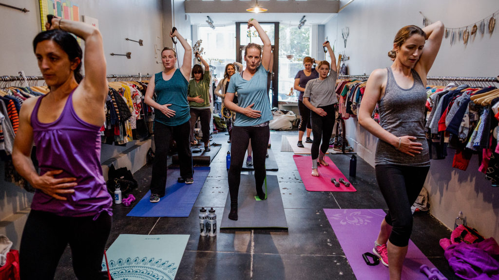 Flattening The 'Mummy Tummy' With 1 Exercise, 10 Minutes A Day | WAMU