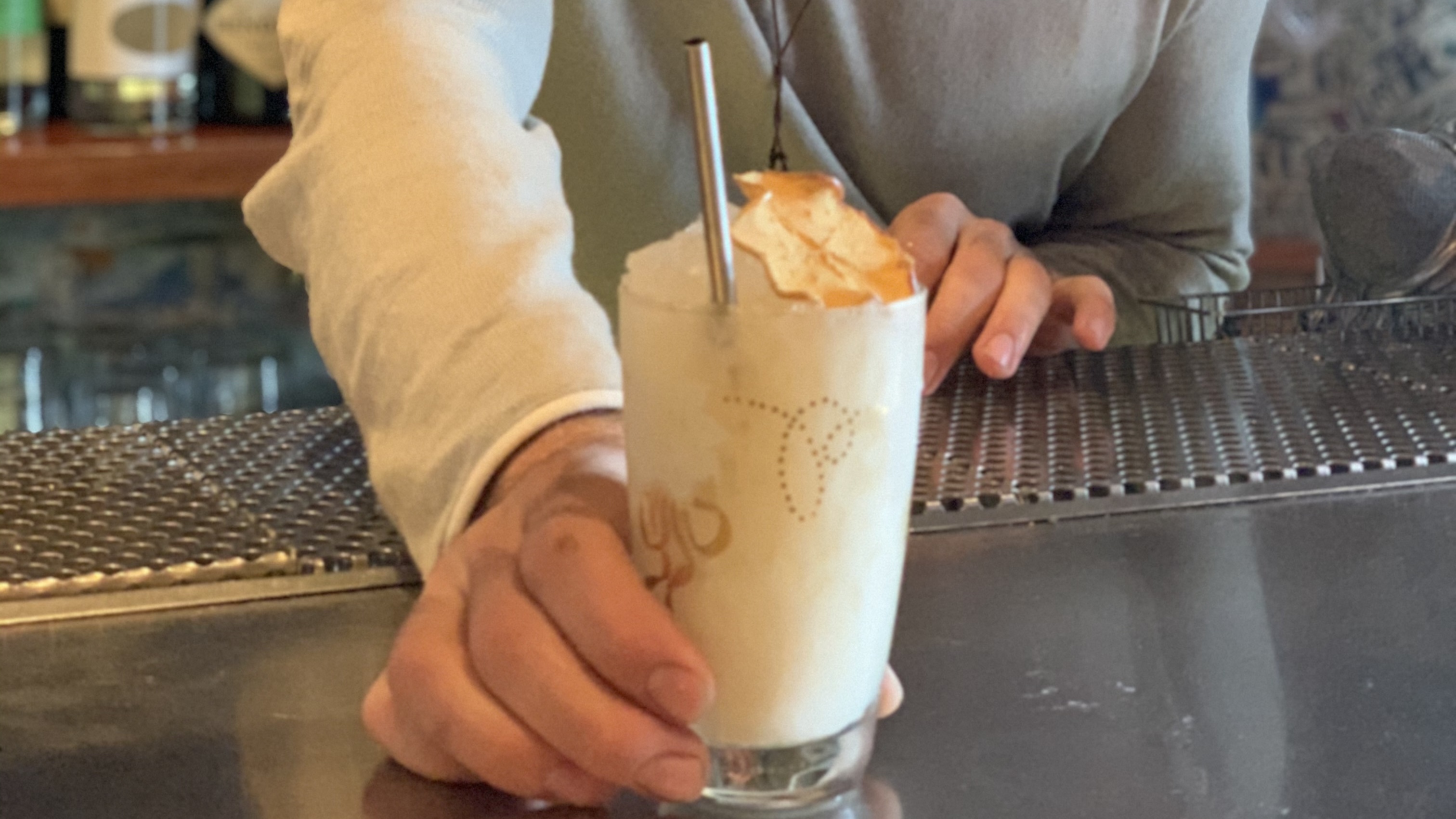 'Last Call' Goes Behind The Scenes At Bars, Giving A Glimpse Of Post ...