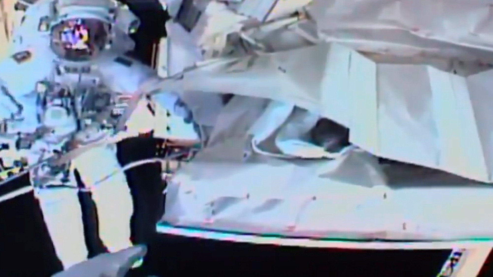 Astronauts Finish Spacewalk For Final Fix Of International Space ...