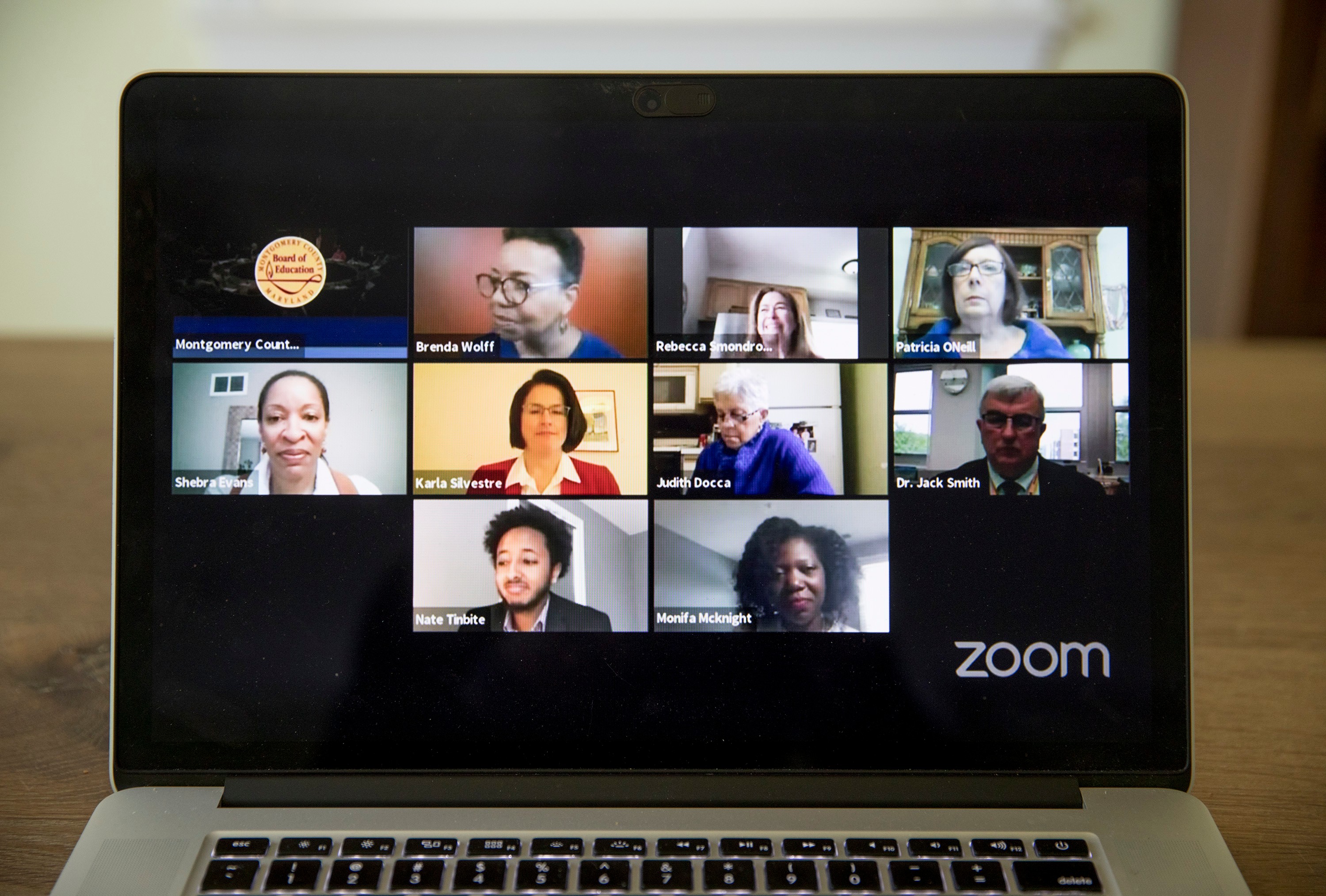 Local School Districts Grapple With Grading During Distance Learning | WAMU