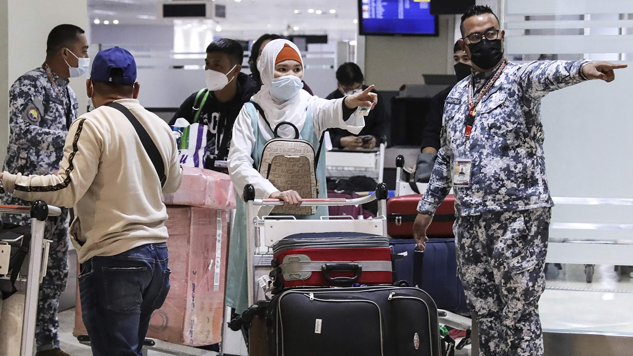 The Philippines welcomes back foreign travelers after nearly 2 years | WAMU