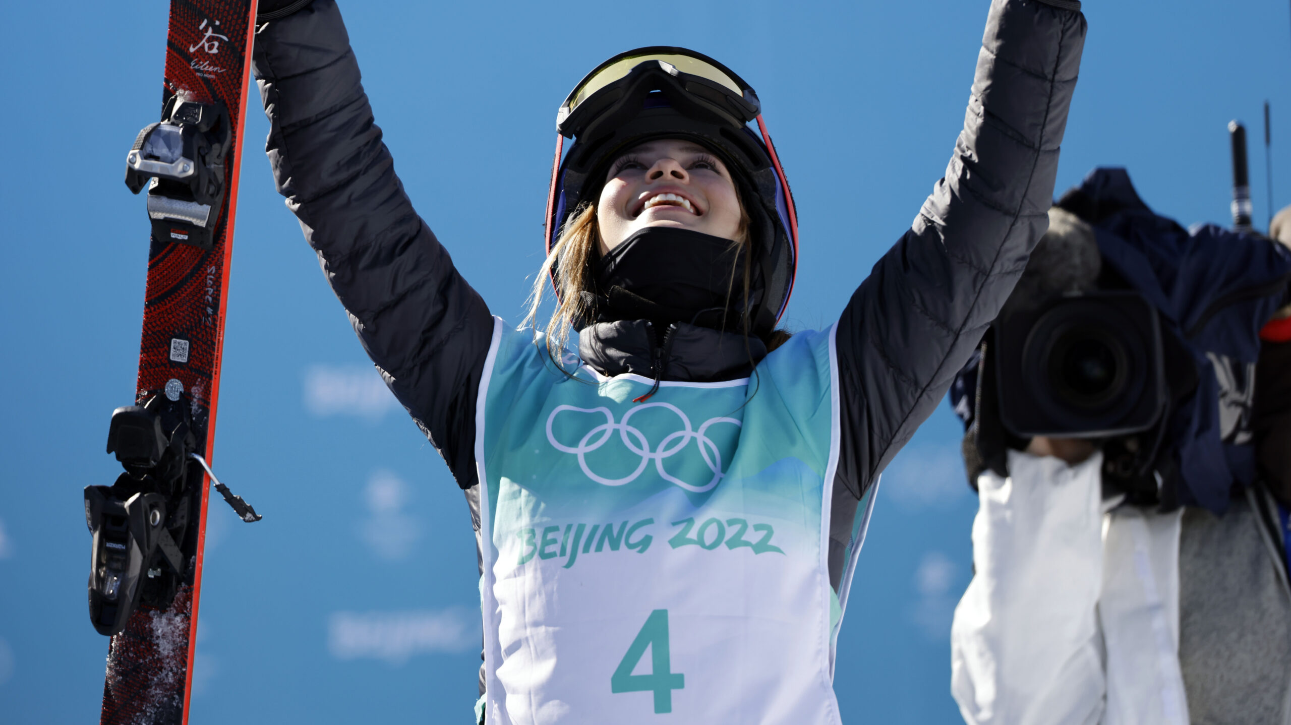 Olympic freestyle skier Eileen Gu stuns with final big air trick and ...