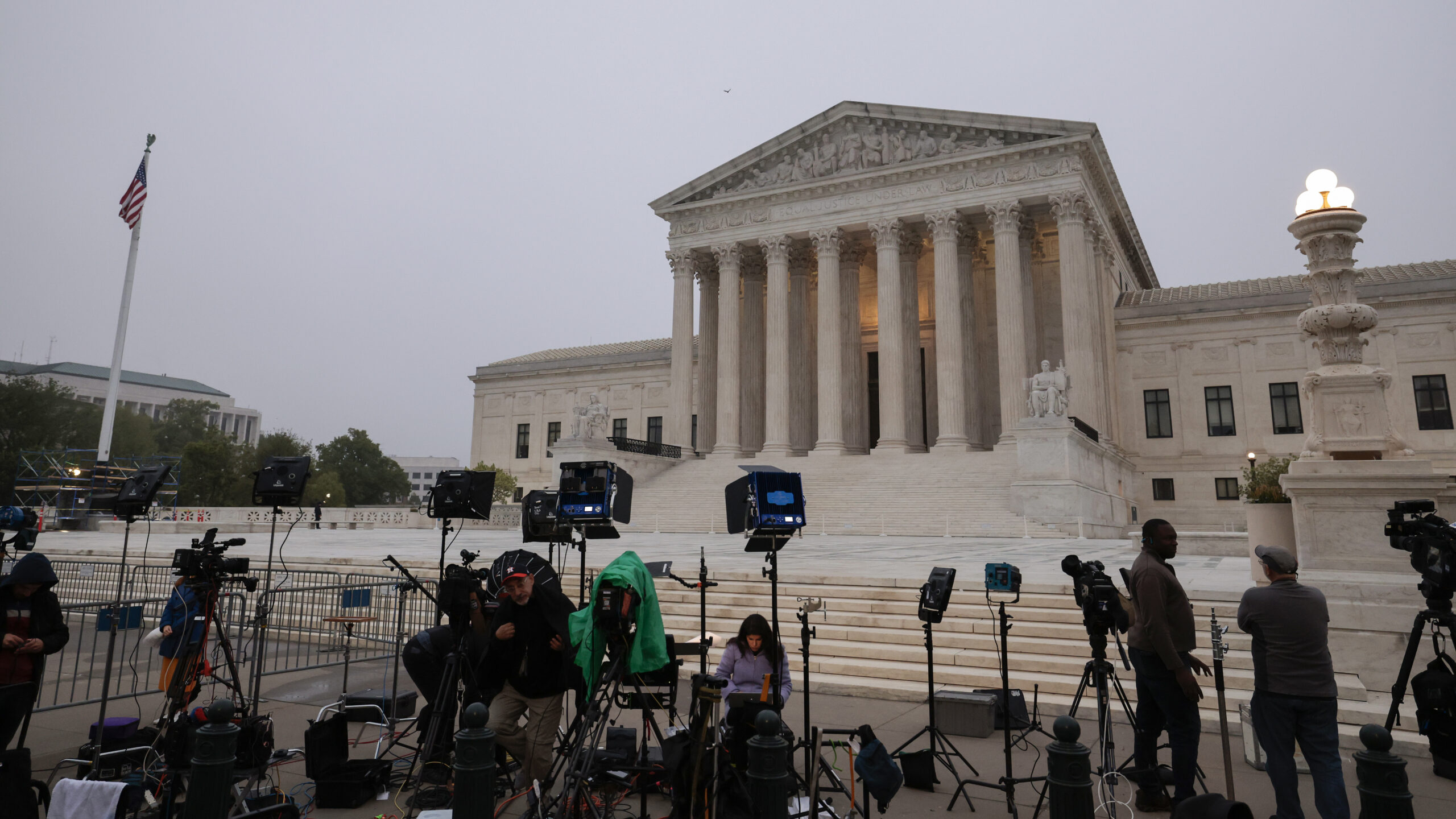 What even is a draft opinion? Here's how the Supreme Court's process ...