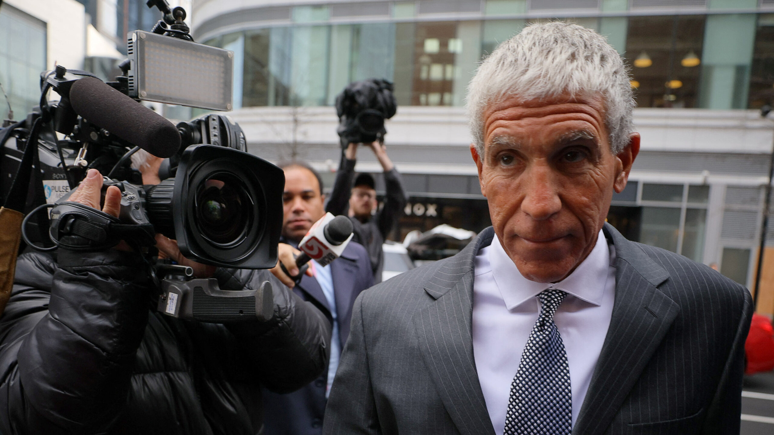 Rick Singer, head of the college admissions bribery scandal, gets 42 ...