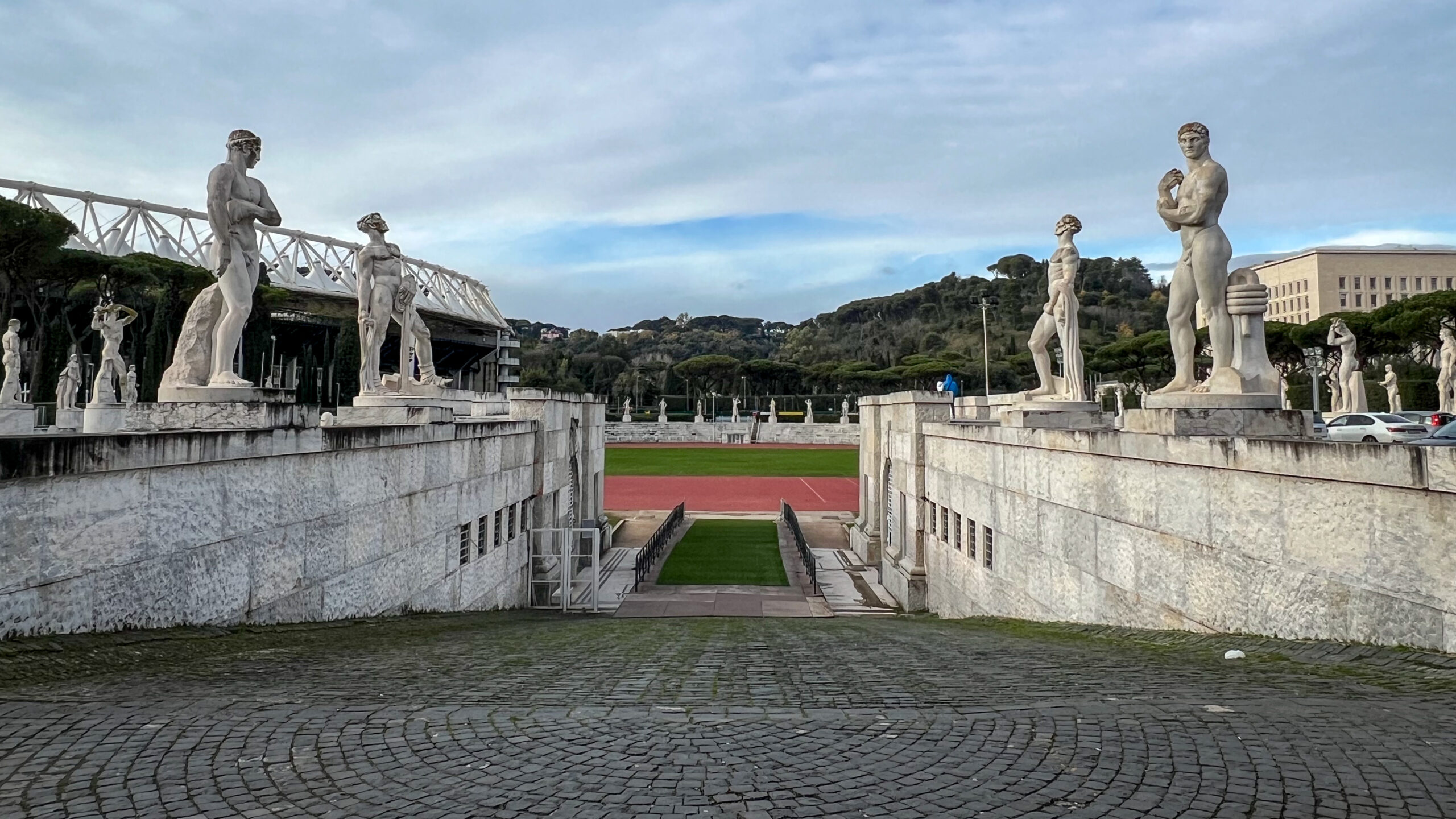 Italy Has Kept Its Fascist Monuments And Buildings The Reasons Are Complex Wamu 