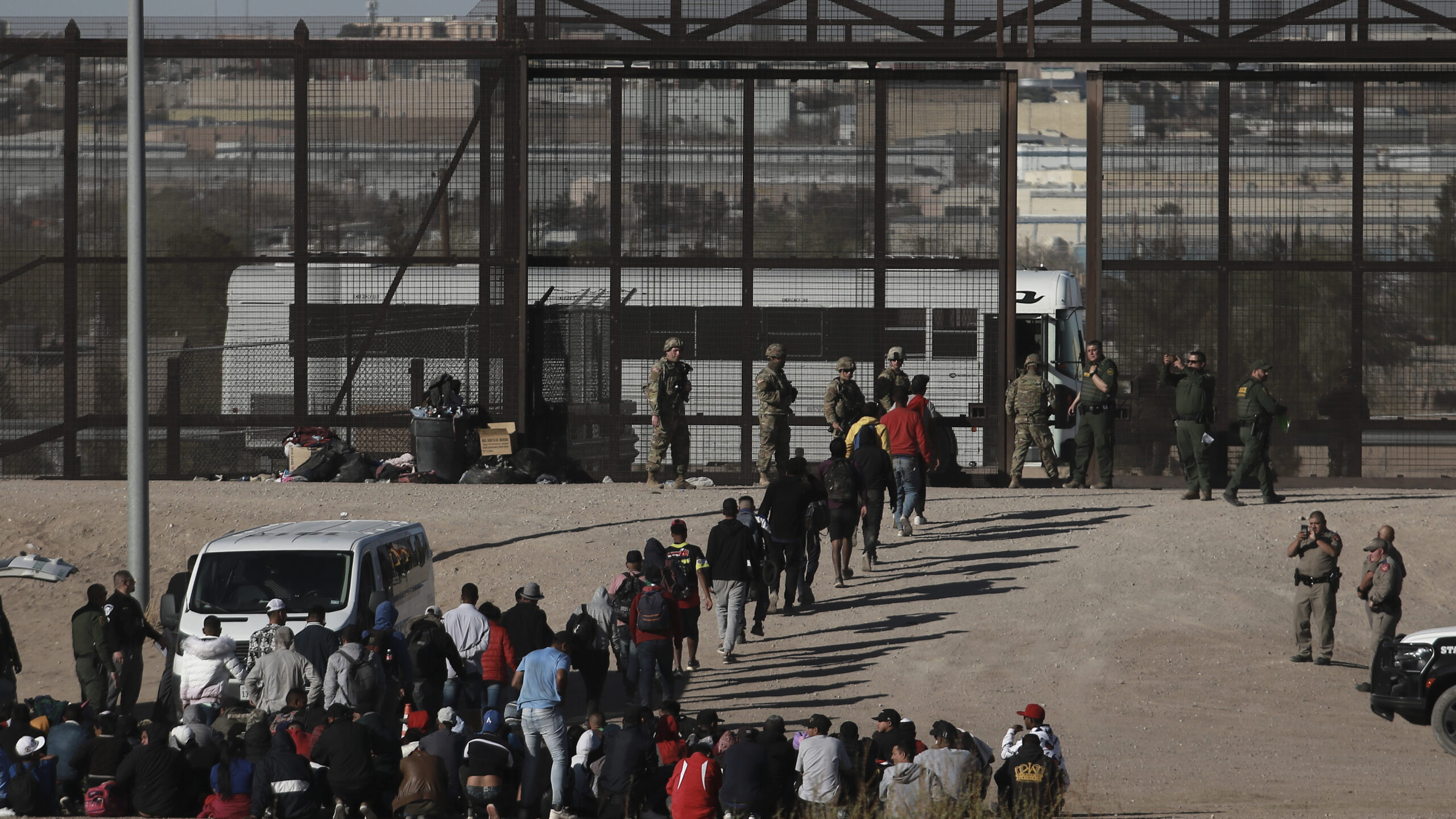 The U.S. unveils plan to discourage border crossings when pandemic ...