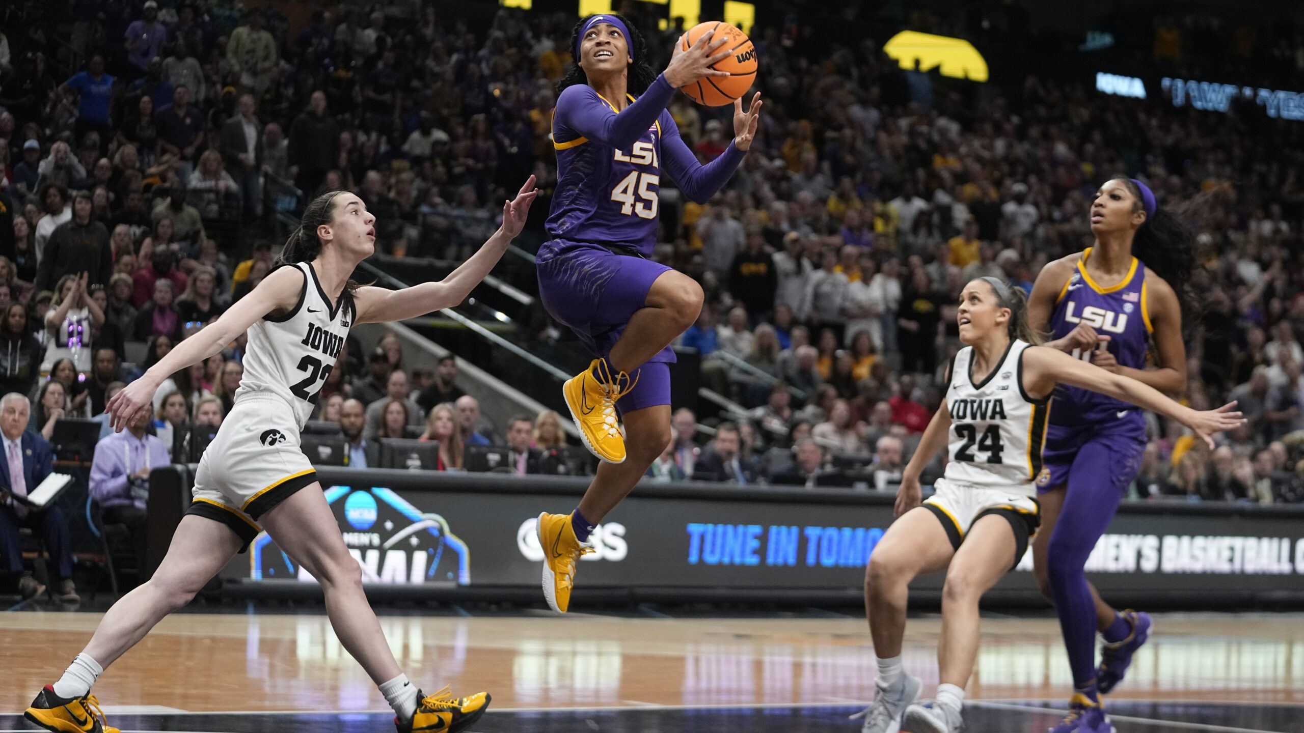 LSU beats Iowa to win 1st NCAA title, posting record triple-digit point ...