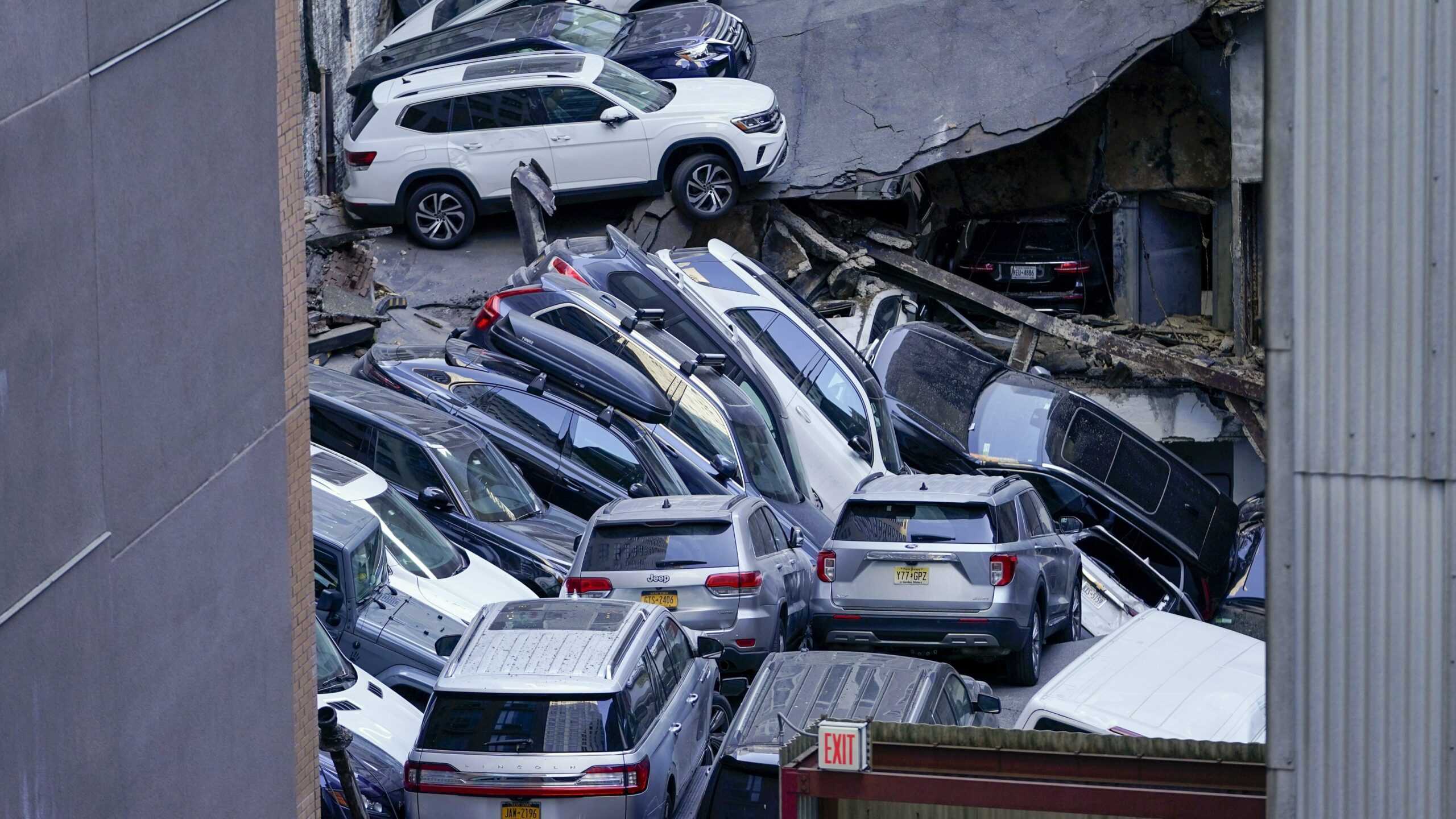 1 person is dead after a parking garage collapses in New York City | WAMU