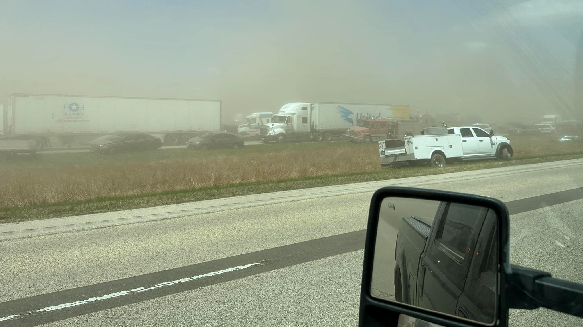 A sudden dust storm in Illinois led to car crashes that killed 6 and ...