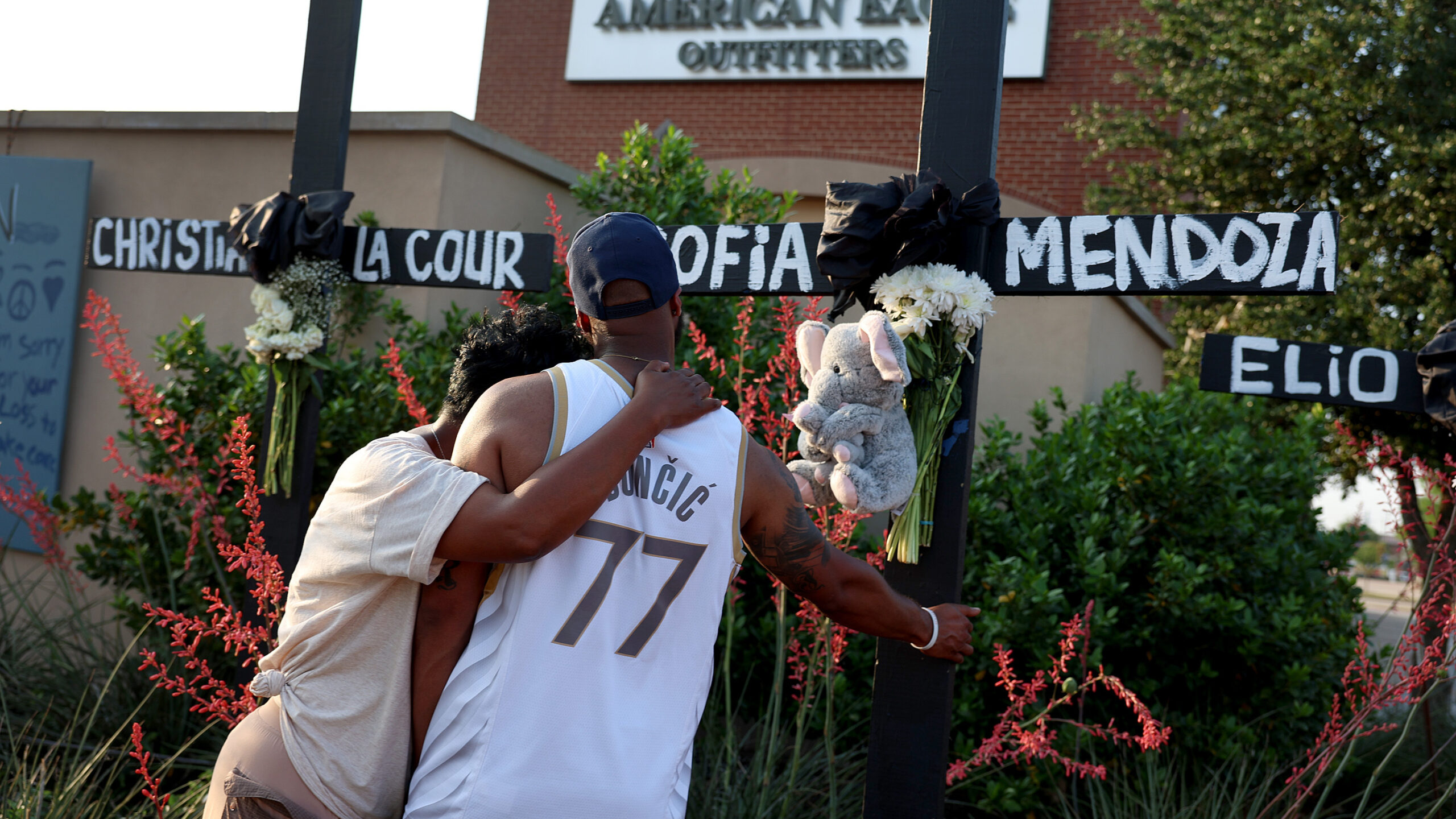 What we know about the deadly Allen, Texas, mass shooting | WAMU
