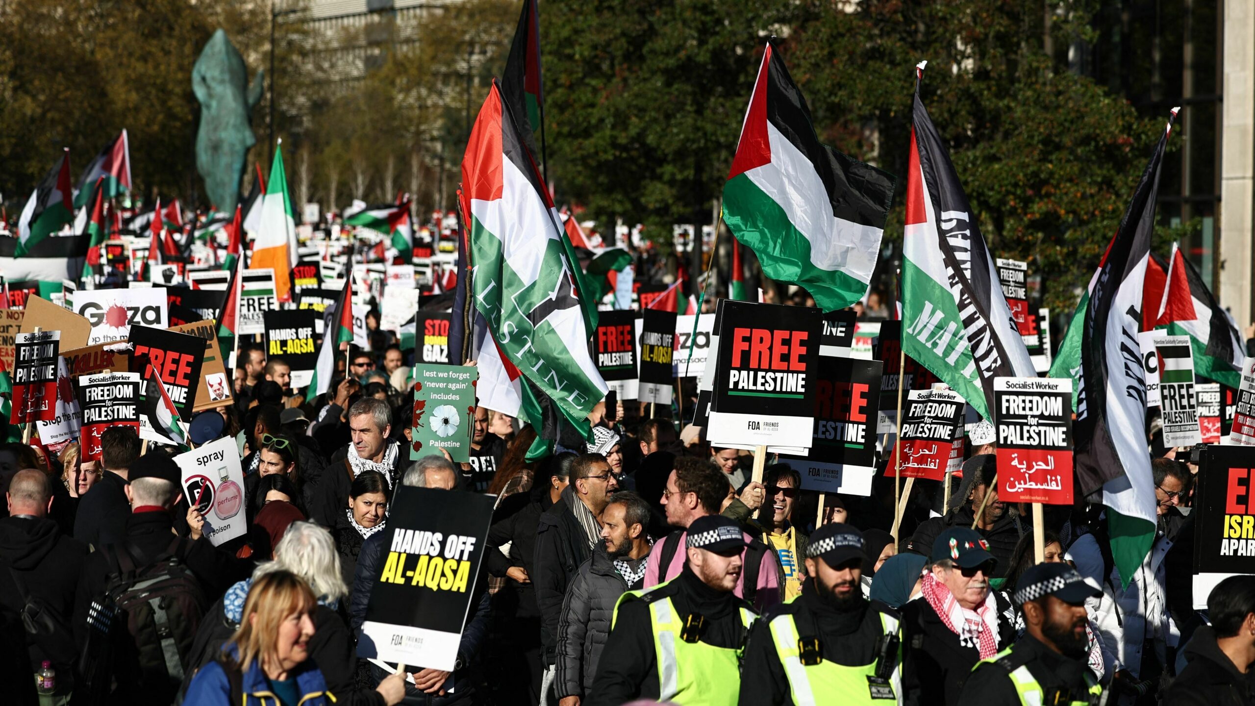 Pro-Palestinian march draws hundreds of thousands in London to call for ...