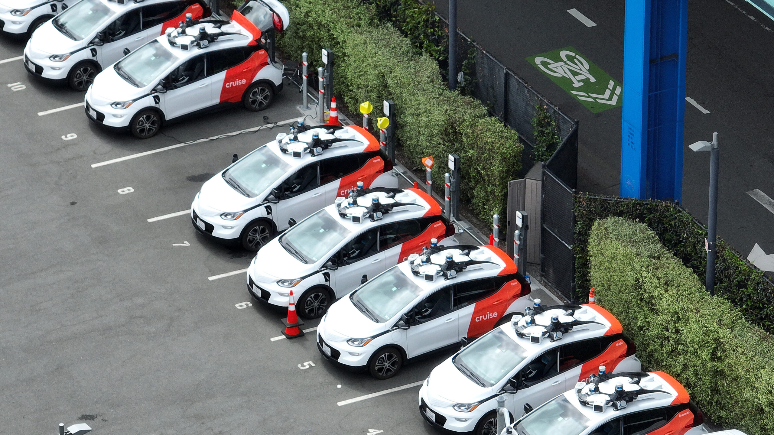 Driverless car startup Cruise's no good, terrible year | WAMU