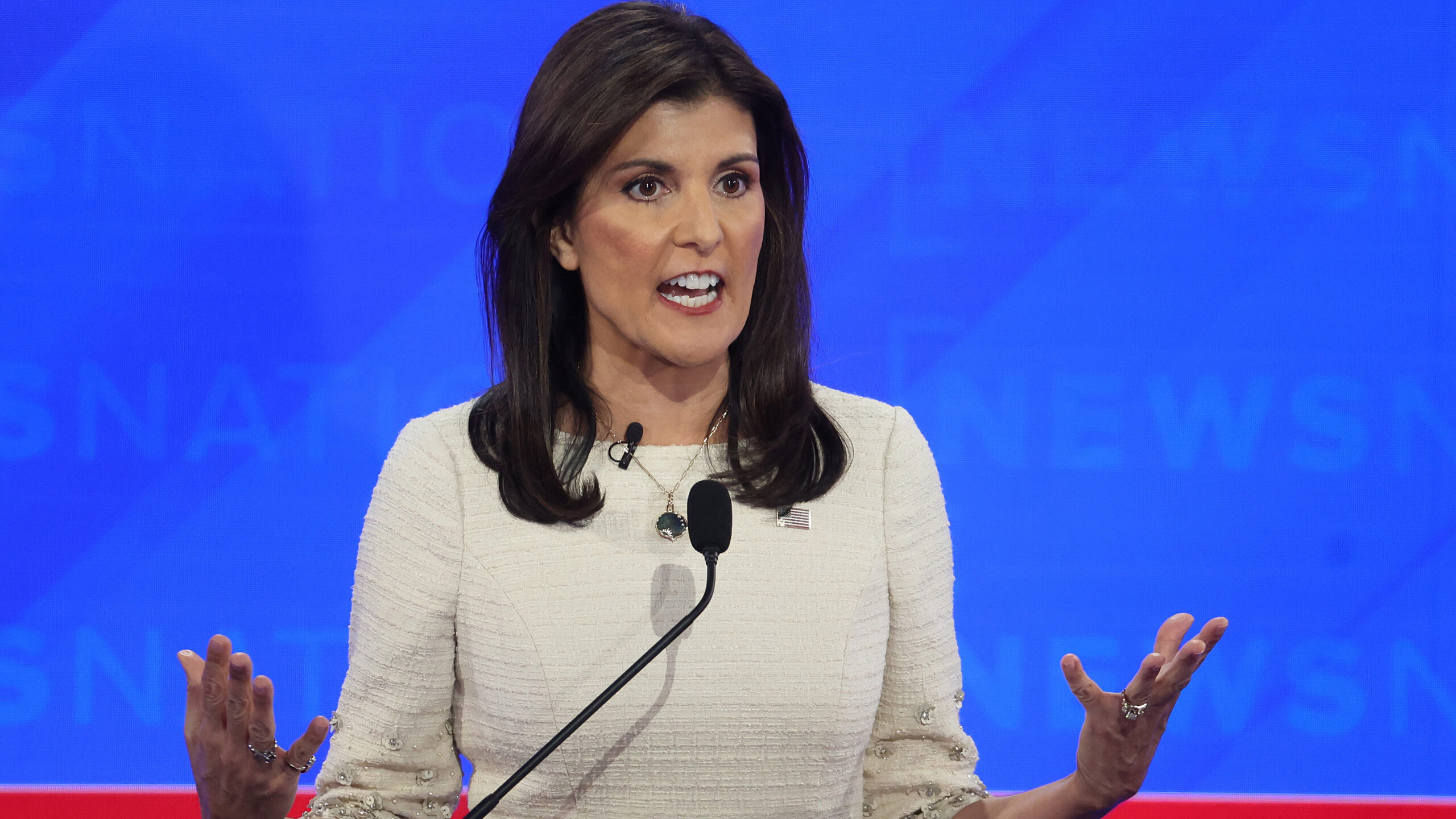 Bringing birther back, Donald Trump questions Nikki Haley's right to be ...