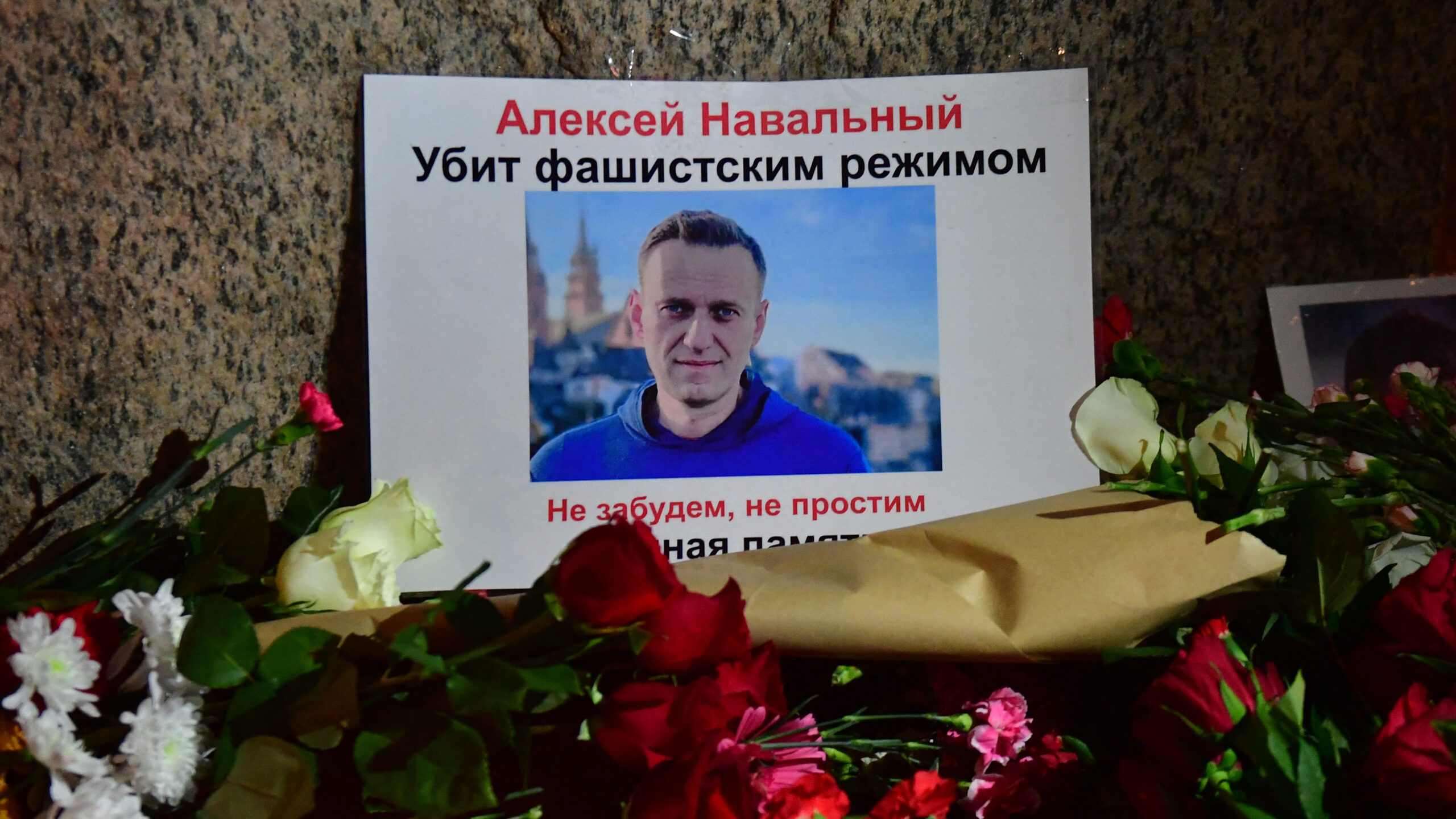 Navalny's funeral draws police presence; over 100 in Gaza killed while ...