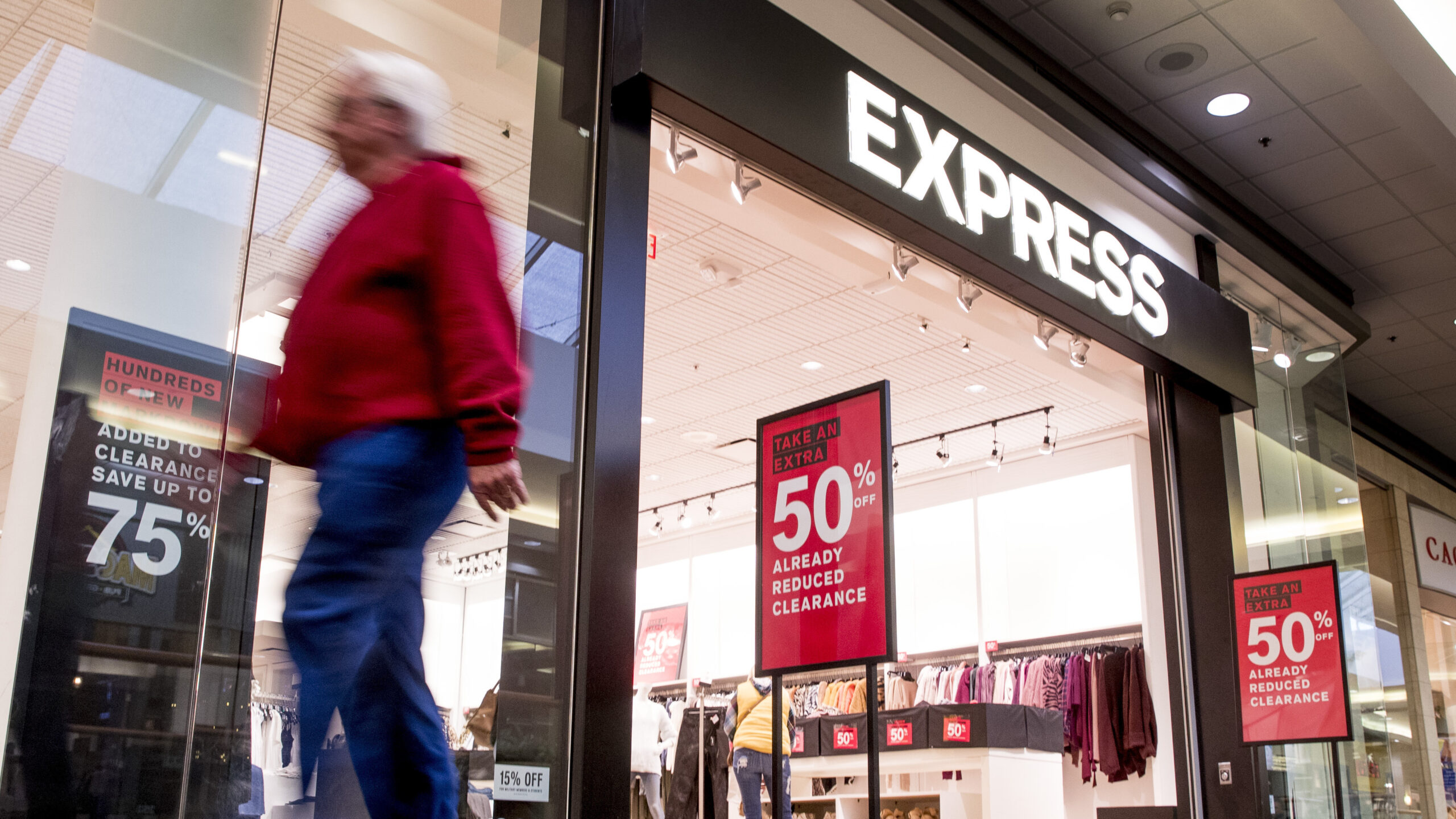Clothing store Express, a mall favorite, has filed for bankruptcy | WAMU